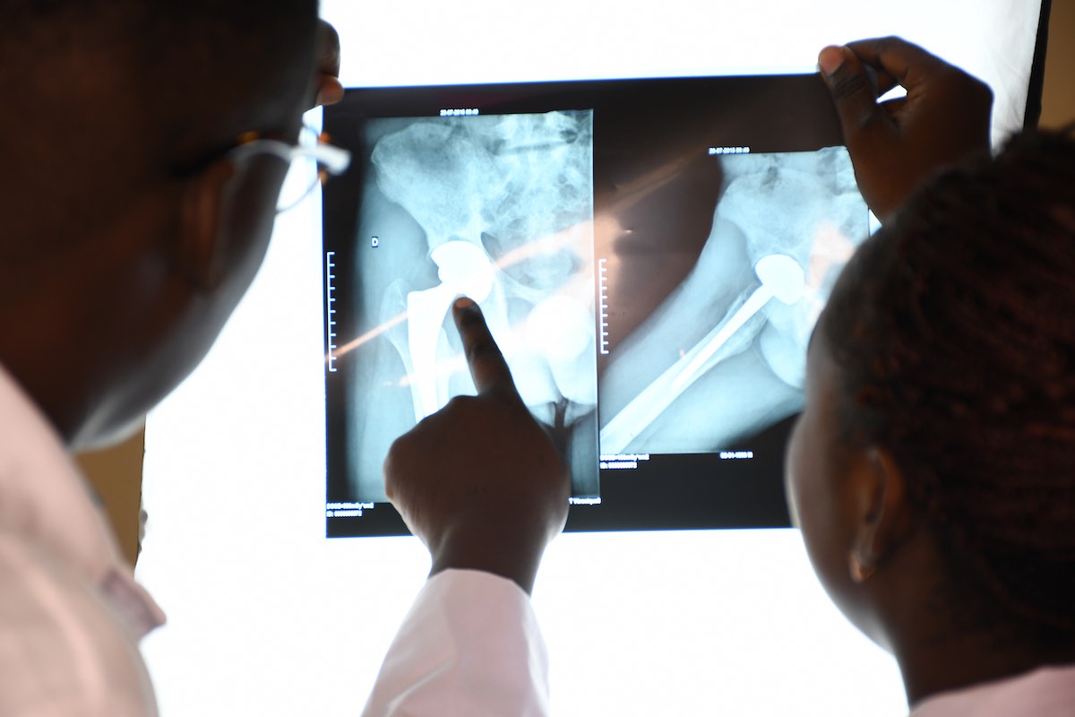 How Device Materials Affect Medical Imaging | Yasui Co., Ltd.