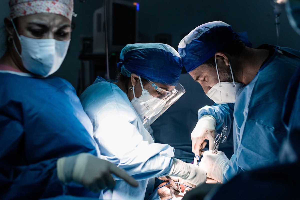 Ferreira and Tebbetts Retractor Alternatives | Yasui Co., Ltd.