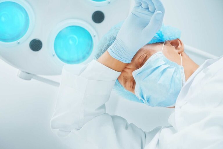 Reducing Eye Strain from Surgical Lighting | Yasui Co., Ltd.